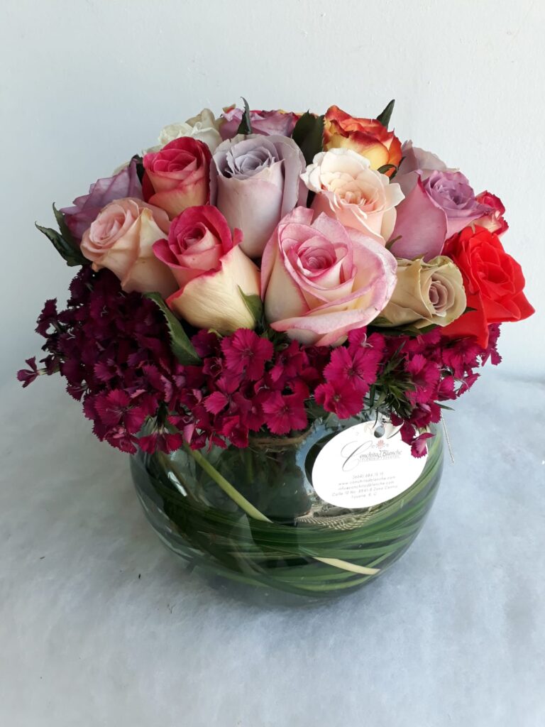 Pecera d’ rose – Floreria Conchita d' Blanche